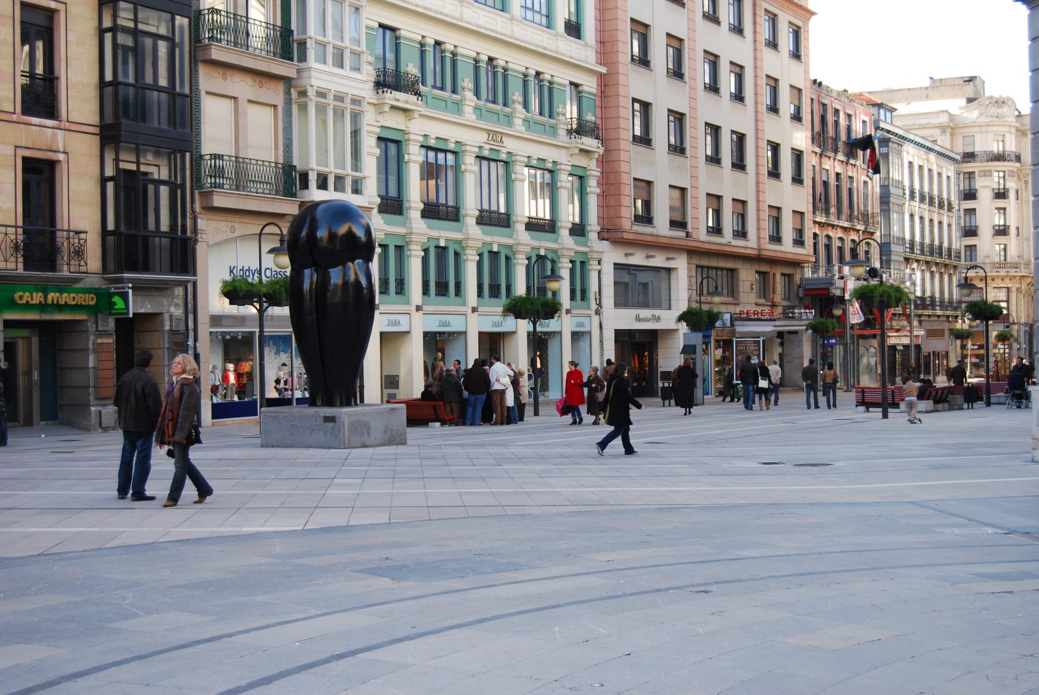 Ruta de las Esculturas por Oviedo | Art Food Voyage